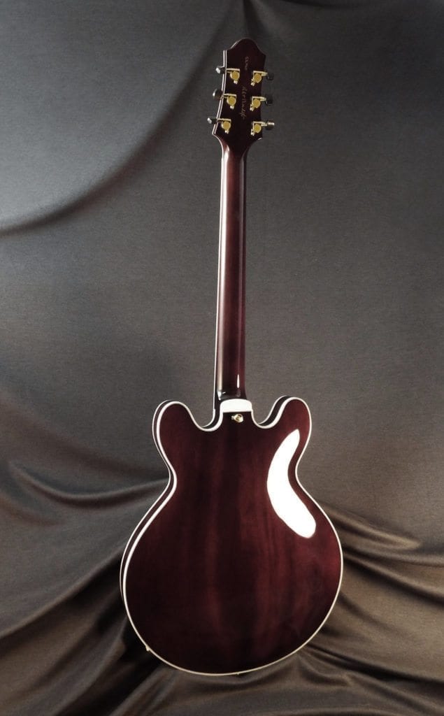 Walnut GA-35 | Benedetto Guitars