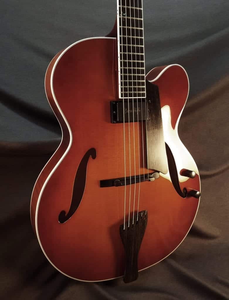 Violinburst Bravo | Benedetto Guitars
