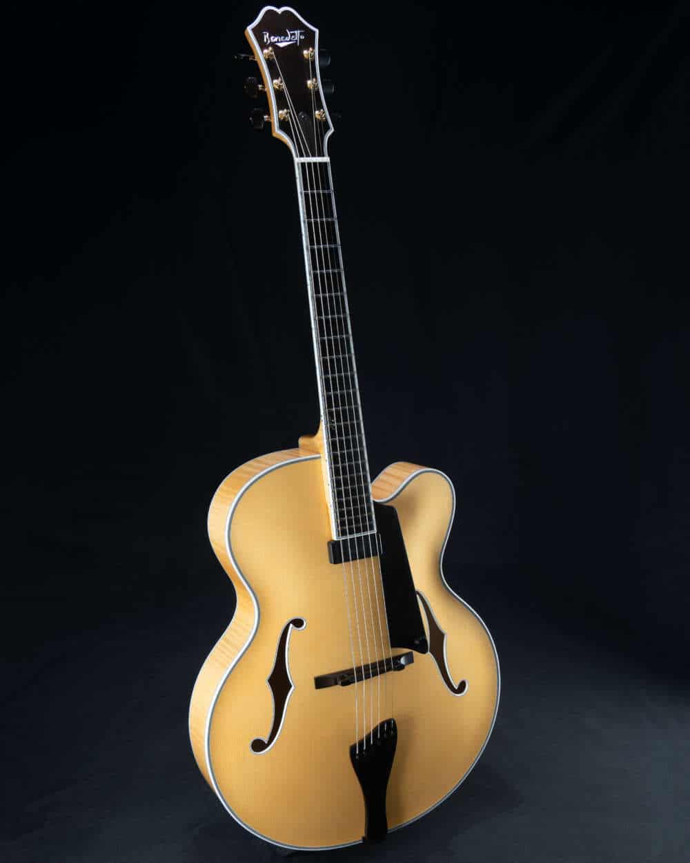 THE BRONX IS UP AND THE BATTERY’S DOWN | Benedetto Guitars